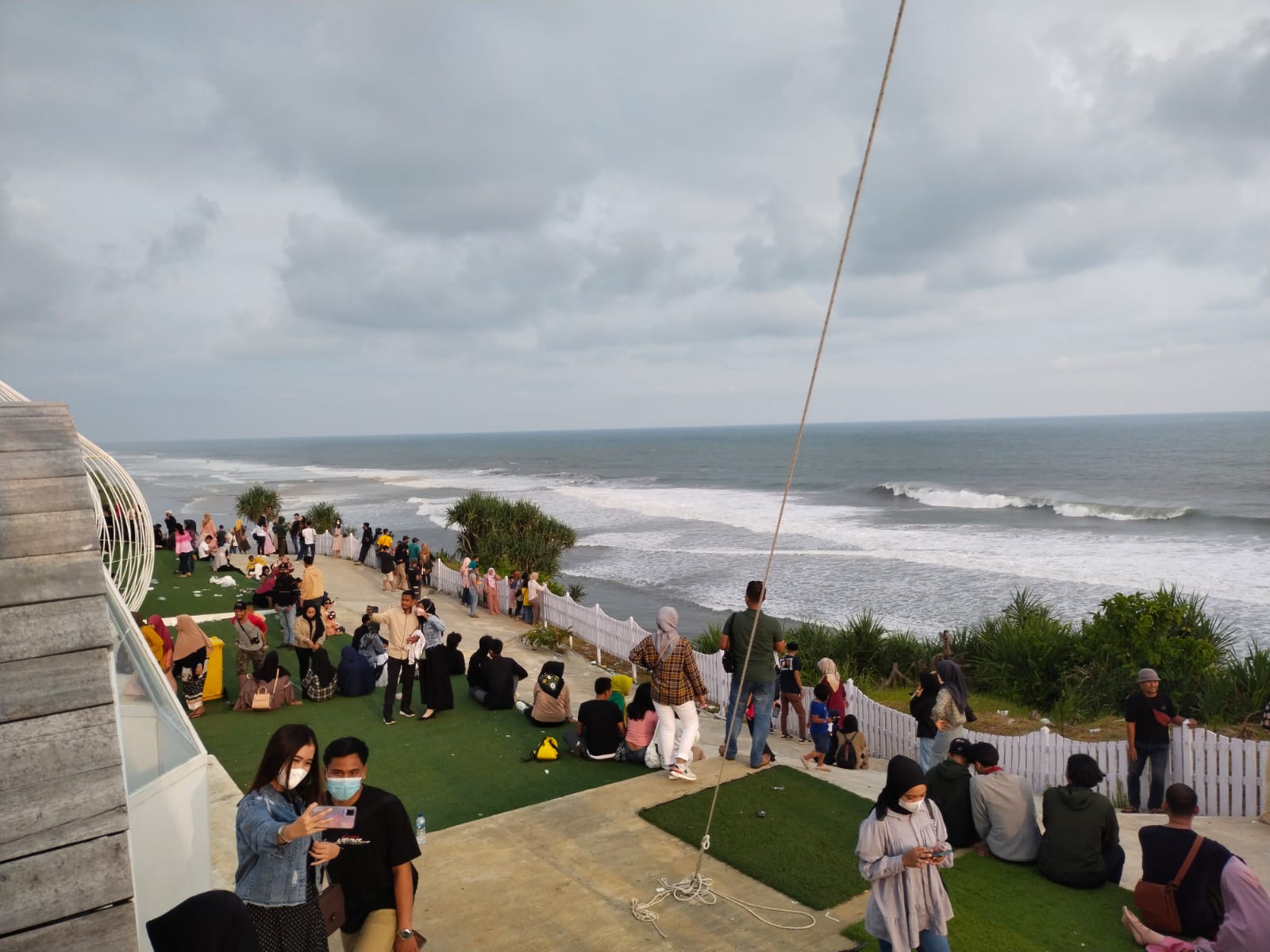 Pantai Karang Potong, Destinasi Wisata Terpopuler di Cianjur Selatan ...