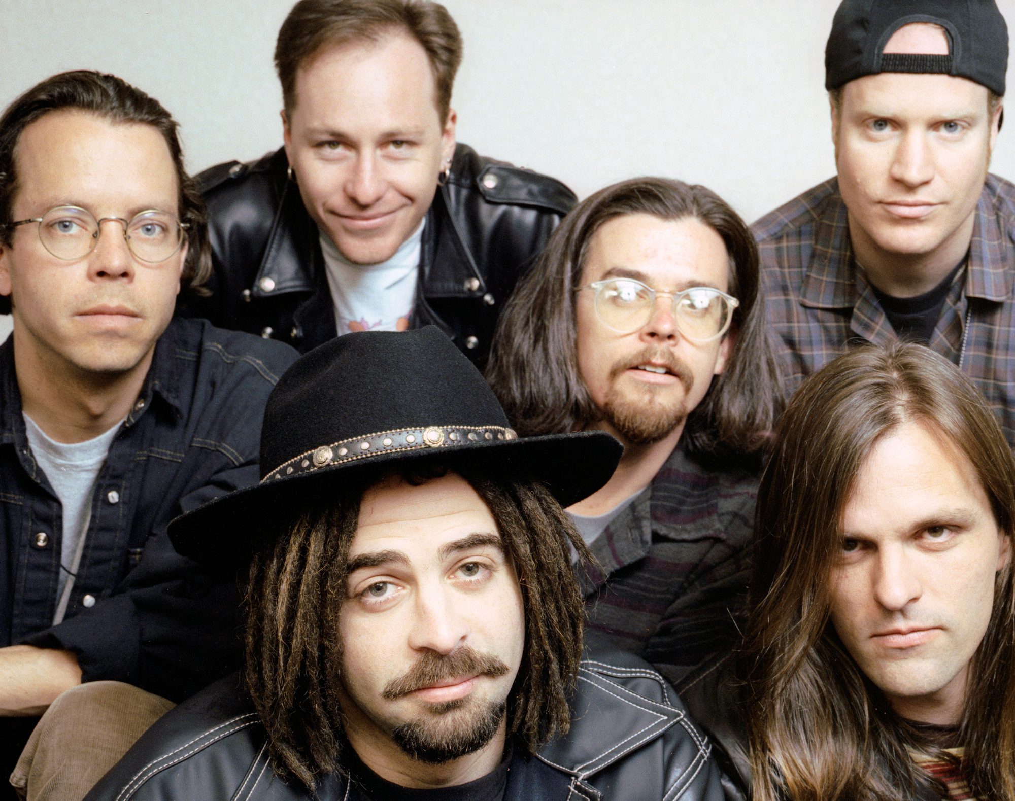 Perjalanan Counting Crows Dan Pesona Adam Duritz – Cianjur Ekspres