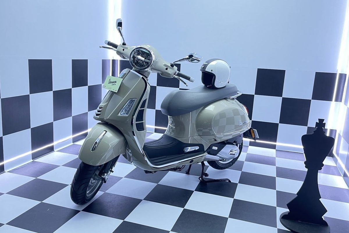 Yuk Simak Harga Terbaru Skutik Bongsor Terbaru, Vespa Primavera, Sprint ...