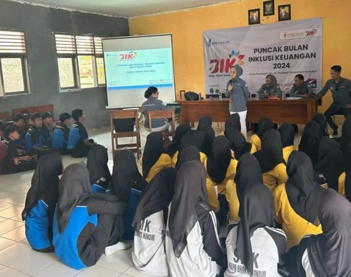 Bulan Inklusi Keuangan 2024, BPR Cianjur Jabar Kenalkan Produk dan ... Bulan Inklusi Keuangan 2024, BPR Cianjur Jabar Kenalkan Produk dan ...