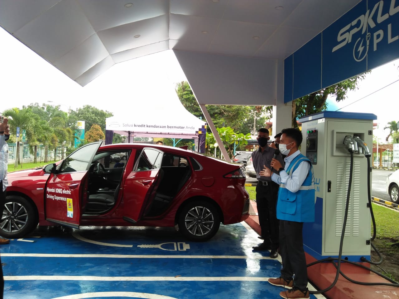 PLN Berencana Tambah Fasilitas Fast Charging Mobil Listrik di Jawa ...