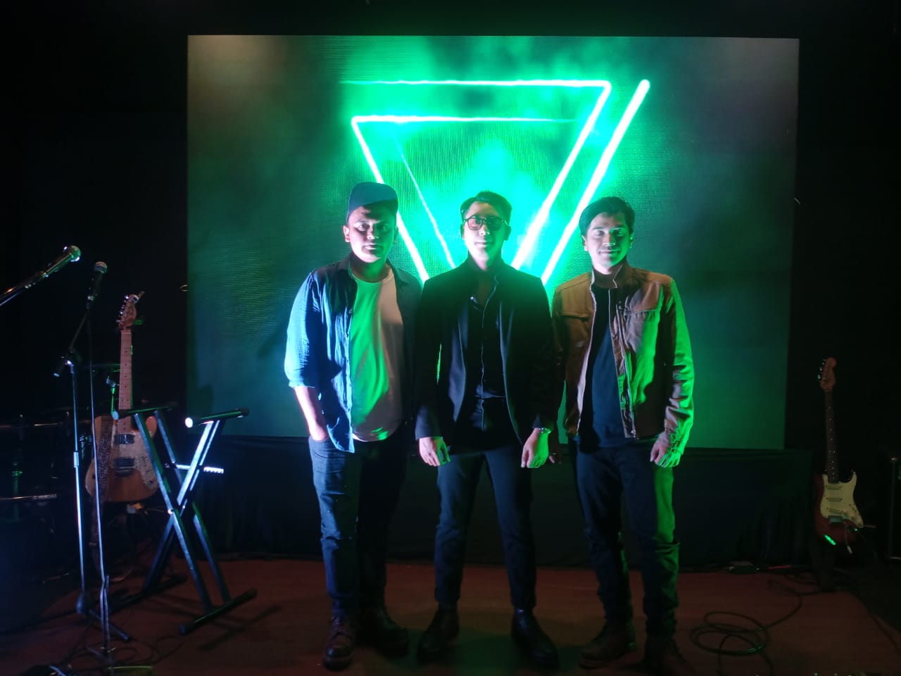 Grup Musik Nineball Luncurkan Single Terbaru ‘Hadapilah’, Di Sini ...