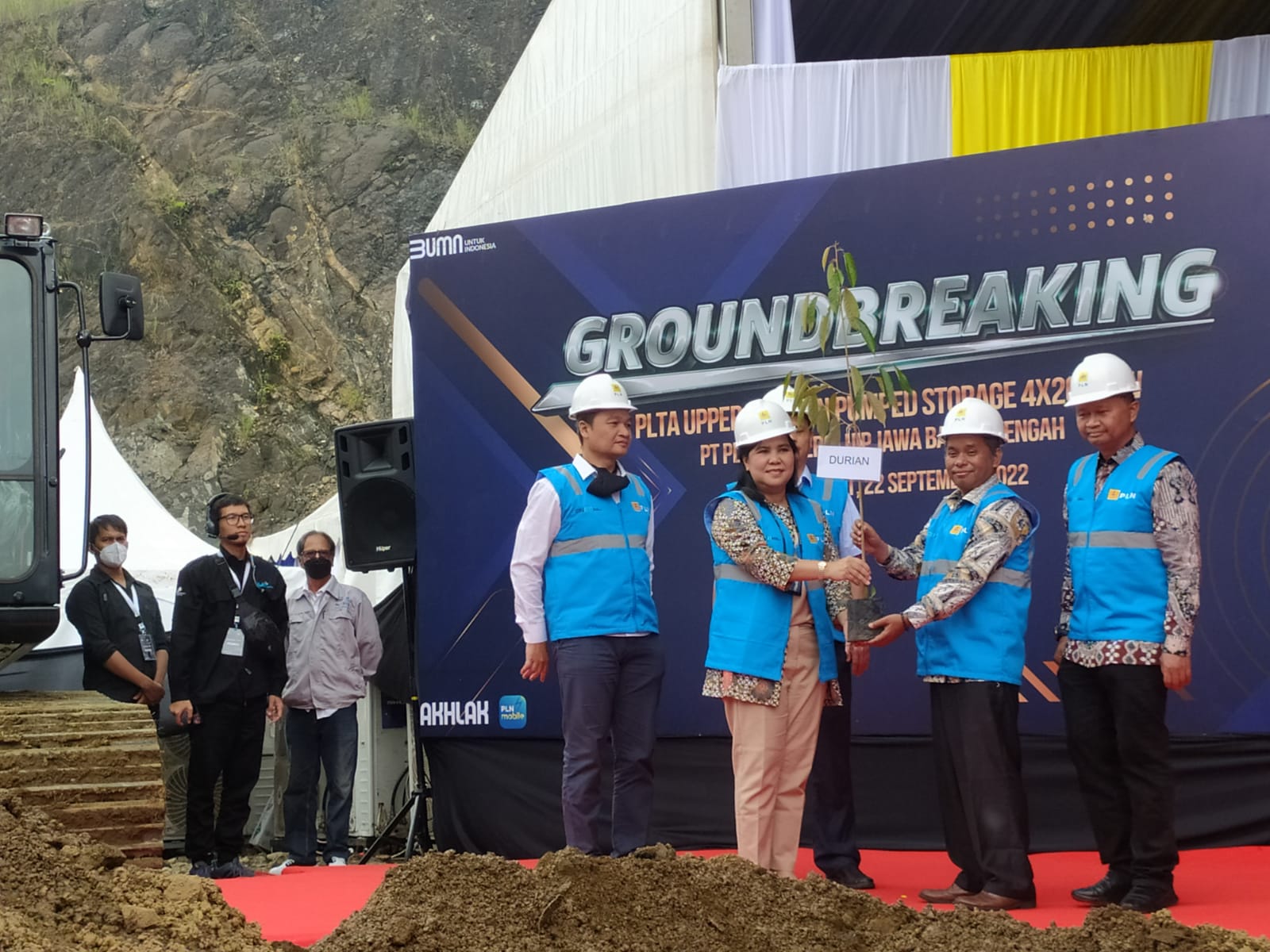 Pembangkit Tenaga Listrik Air (PLTA) Terbesar di Indonesia Memasuki ...