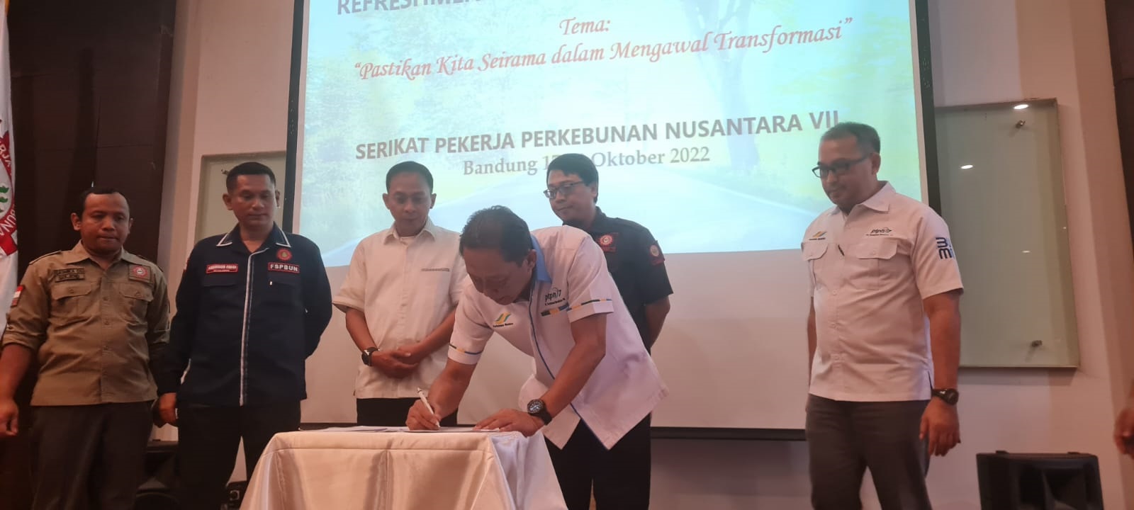 PTPN VII – SPPN VII Tanda Tangan Addendum PKB 2022-2023 – jabarekspres.com