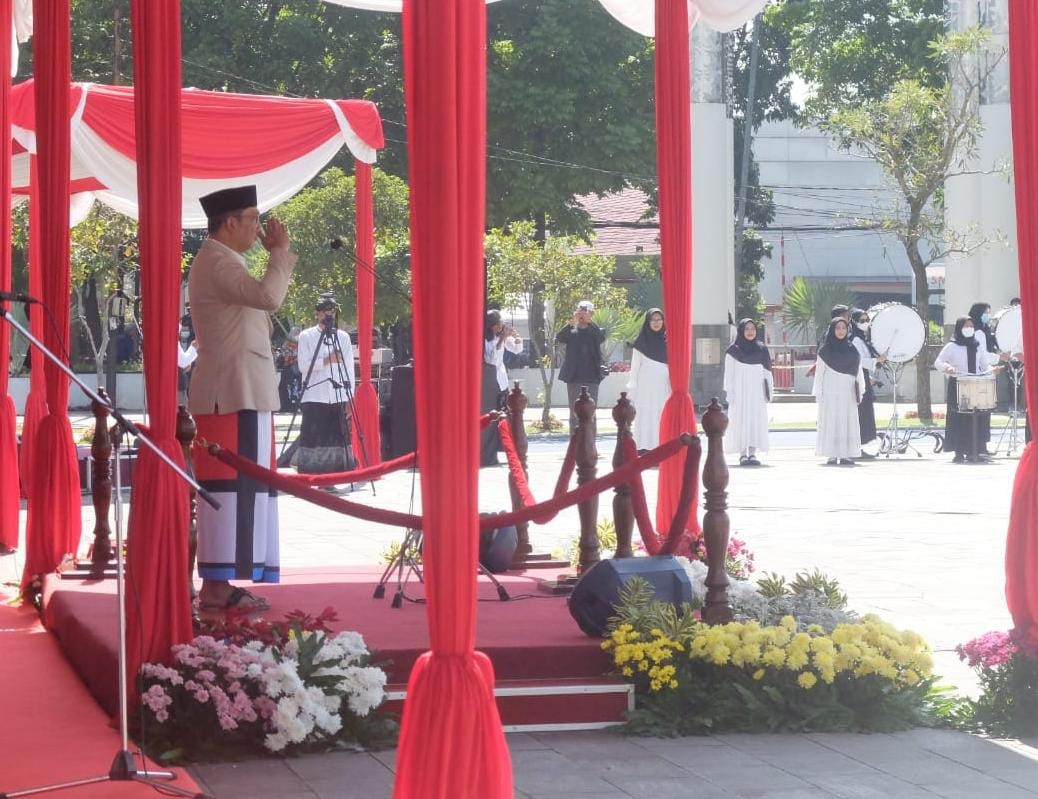 Hari Santri 2022, Ridwan Kamil Harap Santri di Jabar Mampu ...