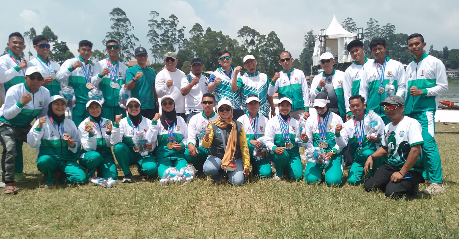 Tim Kabupaten Bandung Sukses jadi Juara Umum Cabor Dayung di Porprov ...