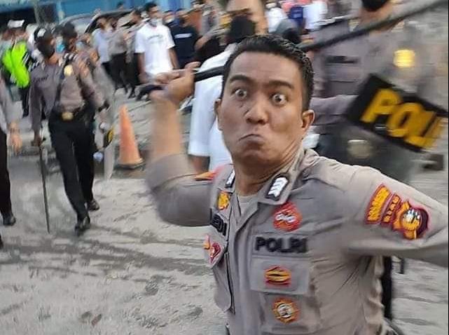 Kumpulan Mentahan Meme Oknum Polisi untuk Para Shitposter, Kualitas HD ...