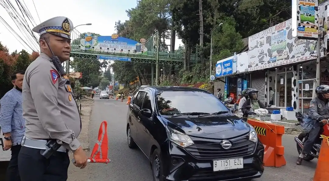 Hari H Lebaran 2023 Arus Lalin di Kawasan Wisata Lembang Meningkat ...