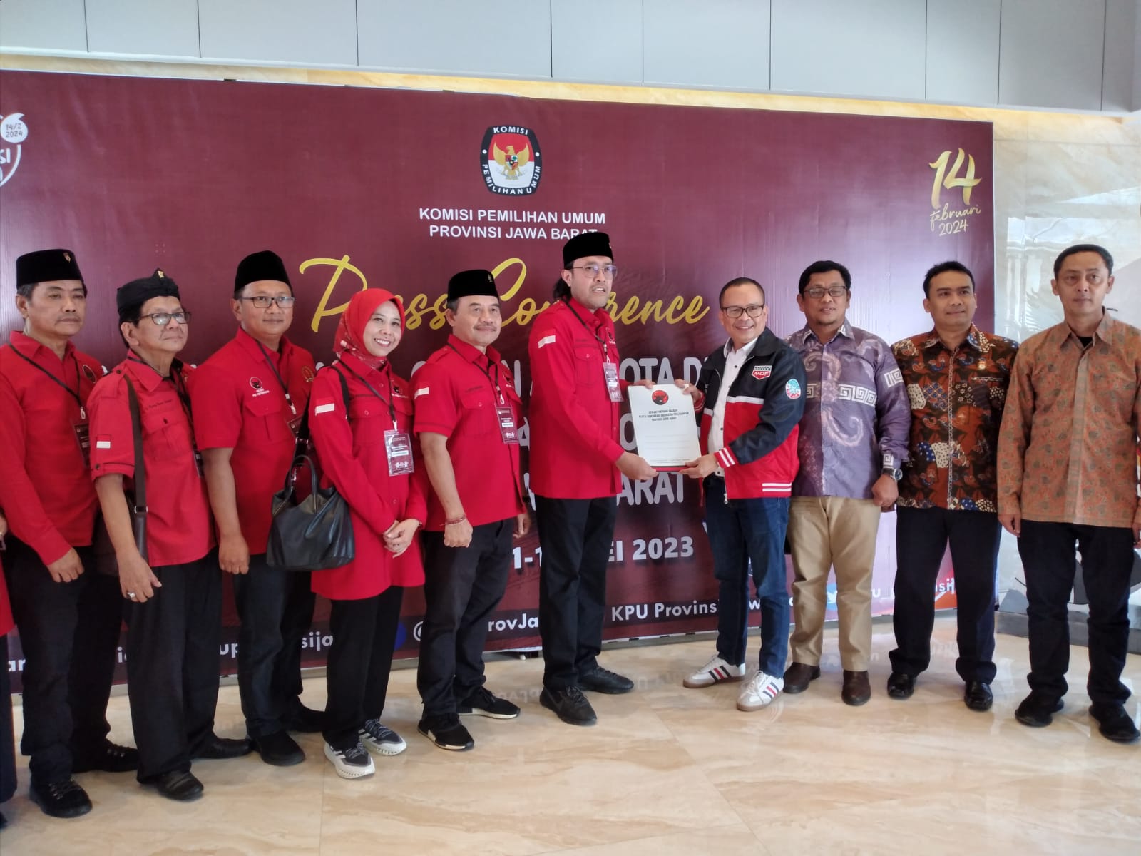 PDIP Target Menang di 18 Kabupaten Kota – jabarekspres.com