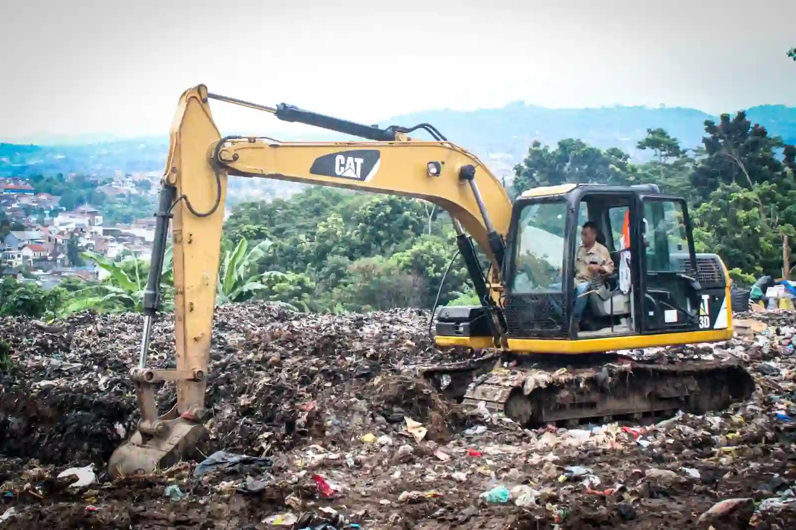 Pemkot Bandung Klaim 200 Ton Sampah Mampu di Kelola Secara Mandiri – jabarekspres.com