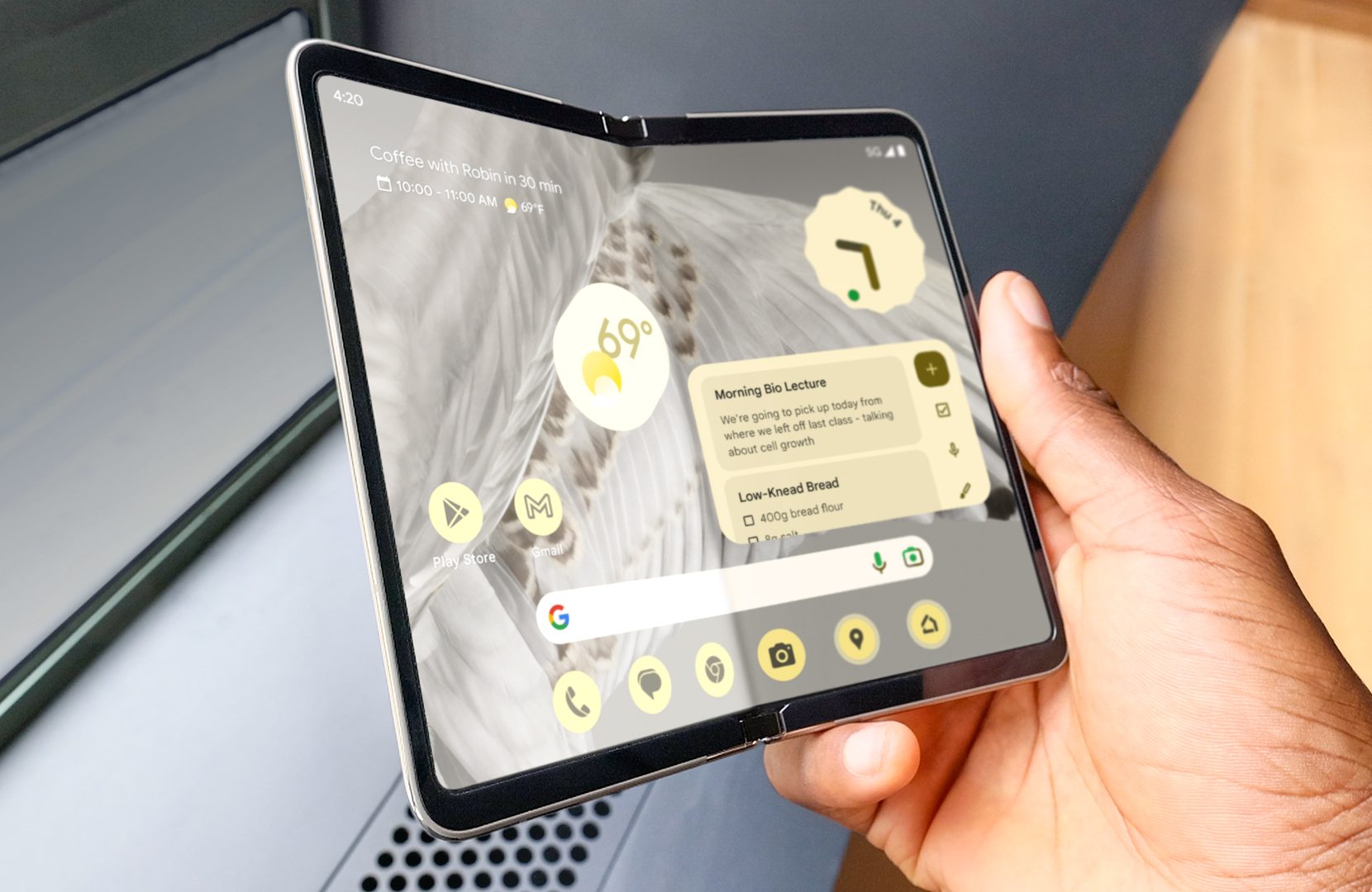 Baru Dirilis! Google Pixel Fold Jadi Pesaing Samsung, Ini dia Fitur dan ...