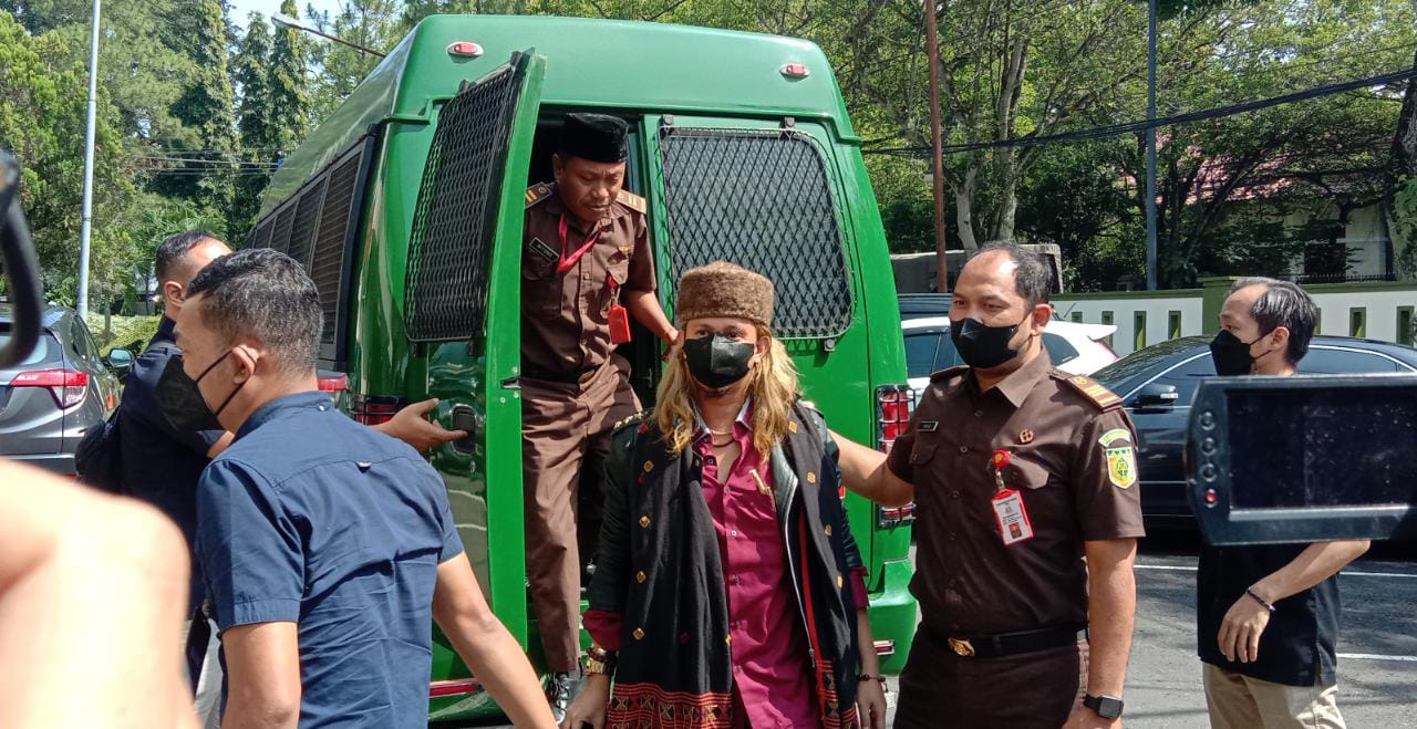 Mengenal Sosok Habib Bahar bin Smith! Diduga Ditembak OTK ...