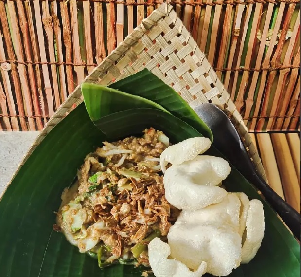 5 Tempat Lotek dan Karedok Enak di Bandung, Makanan Sehat dengan Bumbu ...
