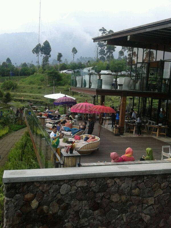 Dusun Bambu, Kuliner Bandung di Tengah Pesona Alam – jabarekspres.com