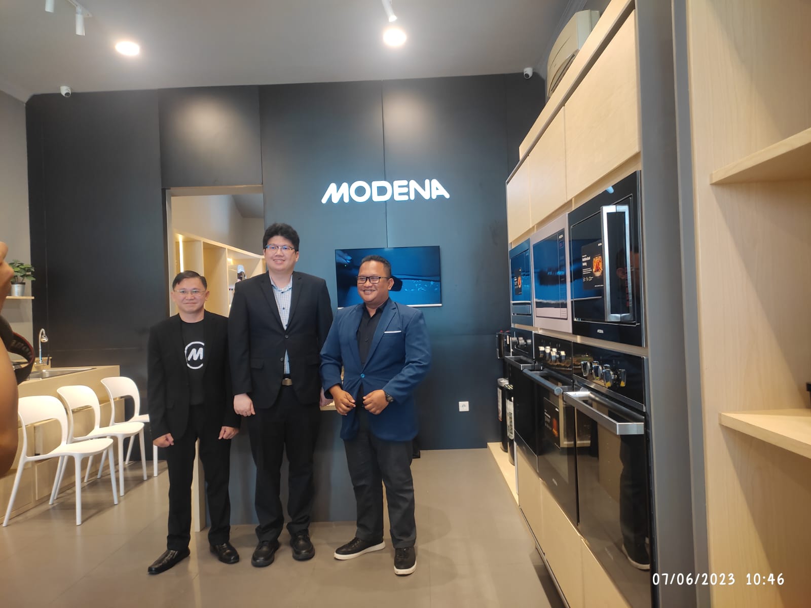 Fokuskan Pengalaman Langsung Pelanggan, MODENA Hadirkan Home Center di ...