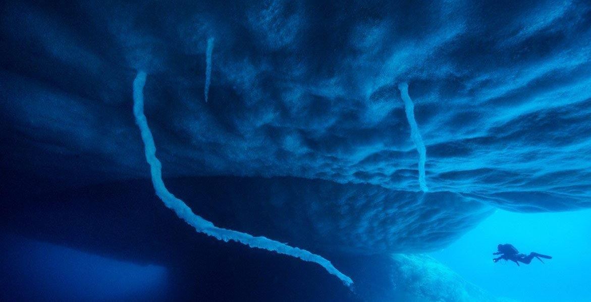 Mengenal Fenomena Brinicle, Tornado Bawah Laut yang Menakjubkan ...