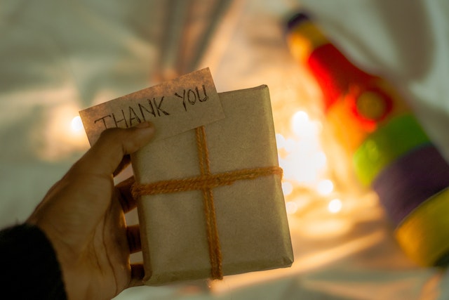 10 Ide Kado Girlfriend Day Murah Meriah untuk Sahabat Sejati ...