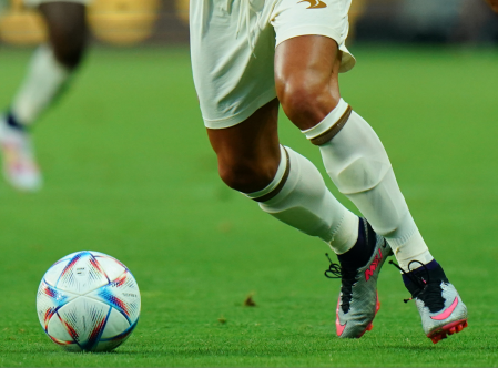 Jadi Brand Ambassador Nike, Cristiano Ronaldo Keciduk Pakai Deker ...