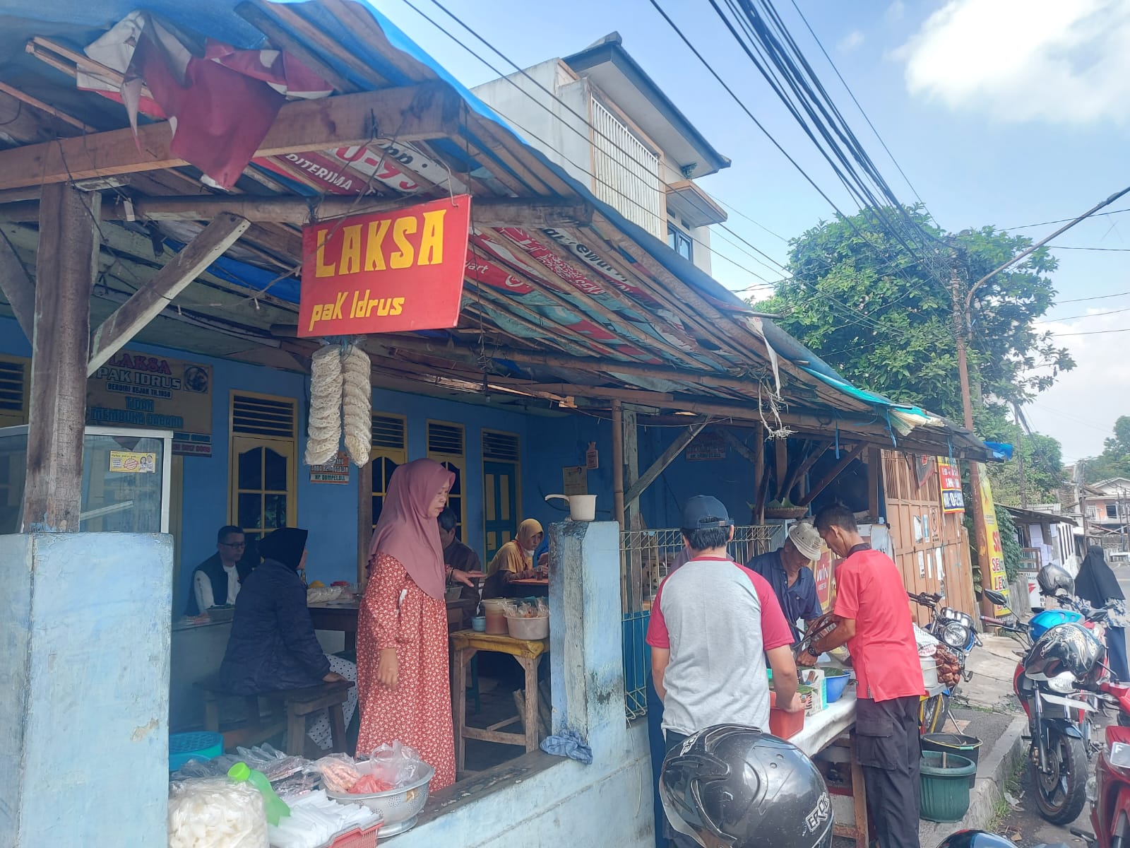 Mantap! Laksa Pak Idrus, Kuliner Legendaris yang Wajib Dicoba saat ...