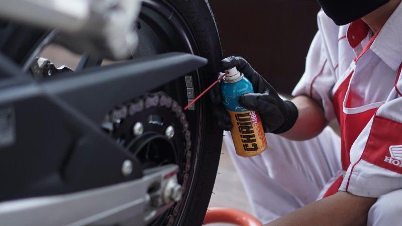 Tips Mencuci Sepeda Motor Sendiri Biar Lebih Maksimal – jabarekspres.com