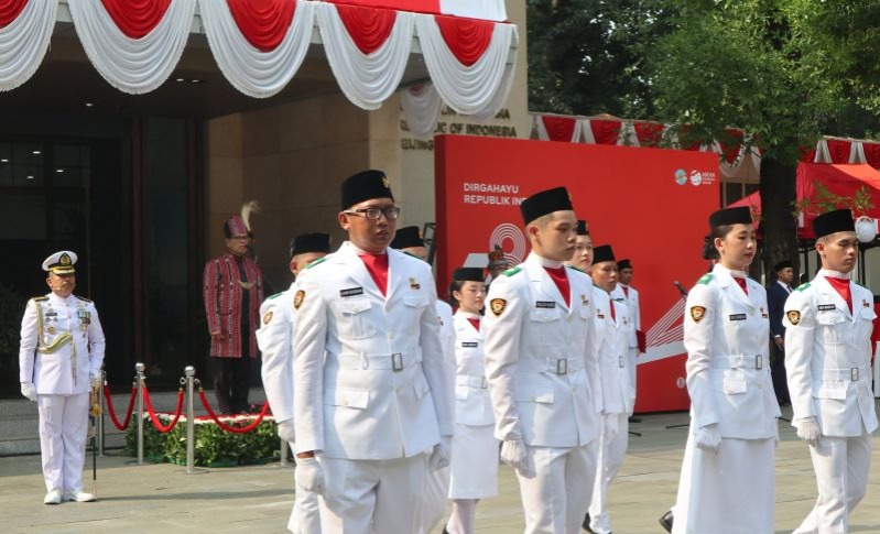 Traditional Attire Colors Indonesia’s Independence Day Ceremony in ...