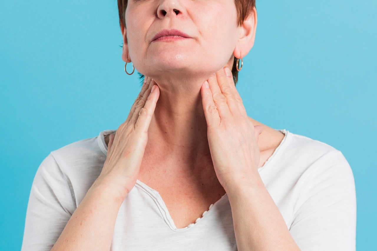 4 Manfaat Mengompres Leher dengan Menggunakan Es Batu! – jabarekspres.com