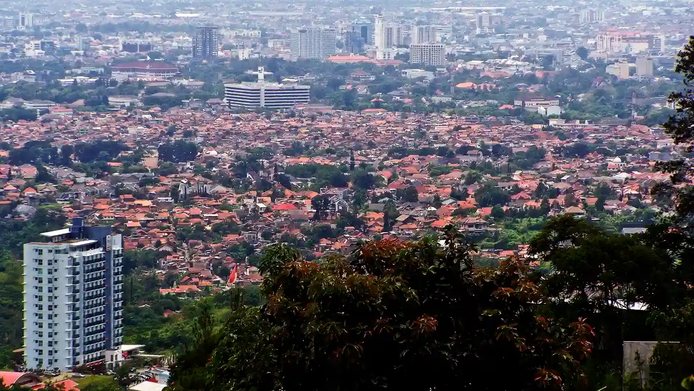 Panduan Lengkap Liburan ke Bandung, Arahan Wisata Alam Hingga Kuliner ...