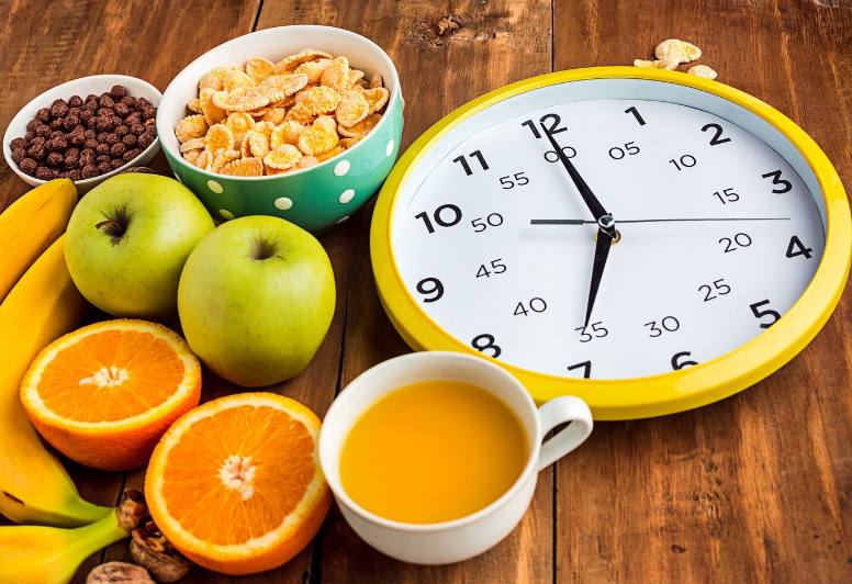 5 Manfaat Intermittent Fasting yang Bikin TikTok Heboh, Catat Yuk ...
