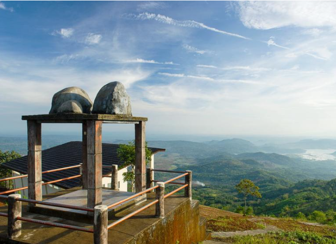 Batu Dua Sumedang: Wisata yang Lagi Hype, Cocok Buat Pecinta Alam ...