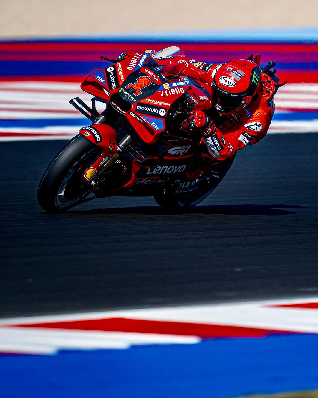 Crash di MotoGP India, Francesco Bagnaia Minta Maaf pada Tim Ducati dan Ungkap Penyebabnya ...