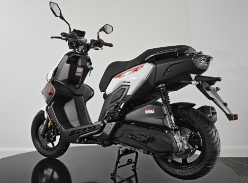 Keeway Fact X 125 Resmi Diluncurkan, Skutik Baru Bergaya Petualang ...