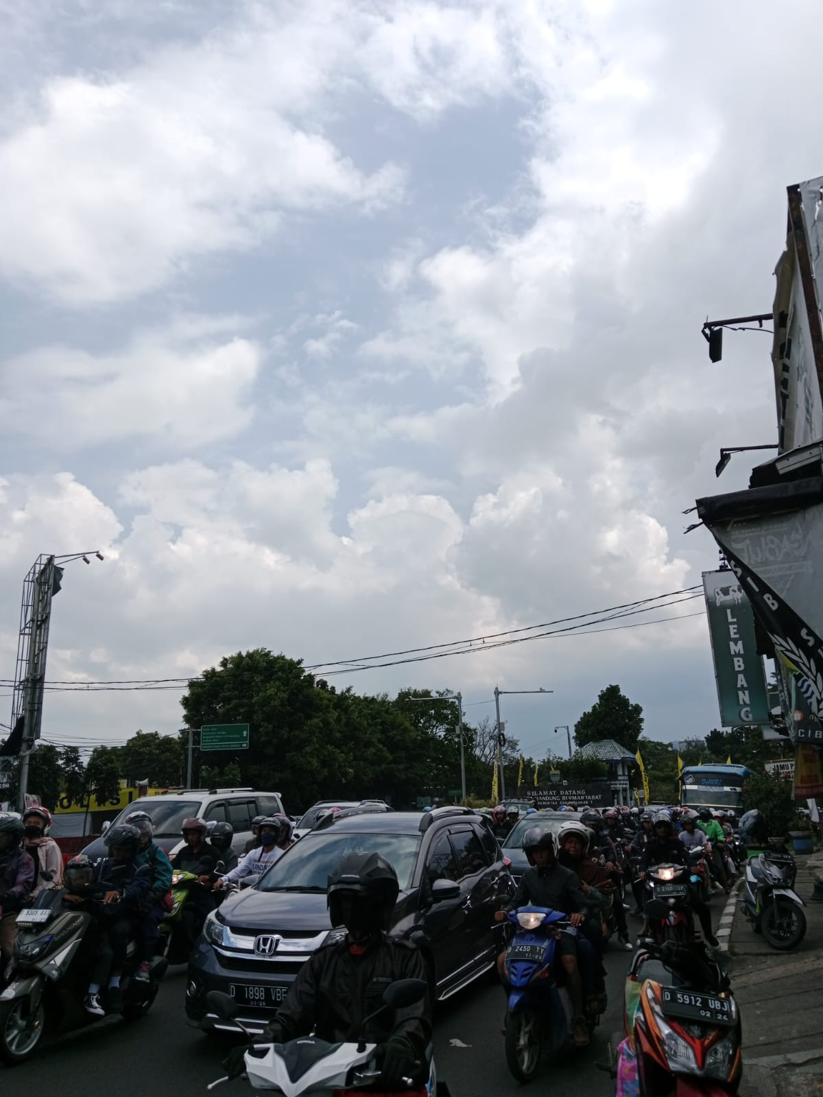 Jalur Cileunyi – Cibiru Kerap Macet, Bupati Bandung: Tak Ada Terminal ...