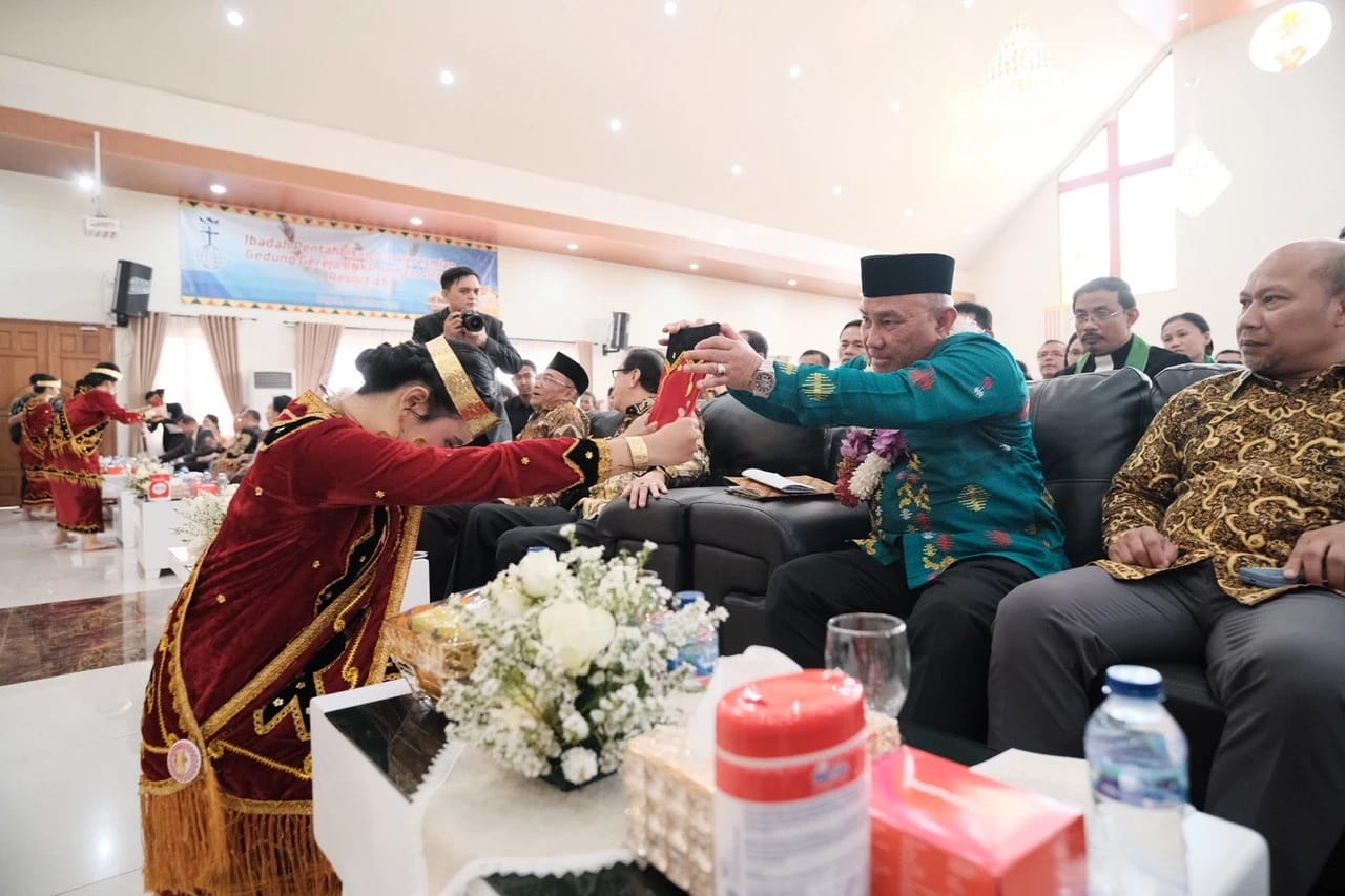 Wali Kota Depok Resmikan Gereja BNKP Depok – jabarekspres.com