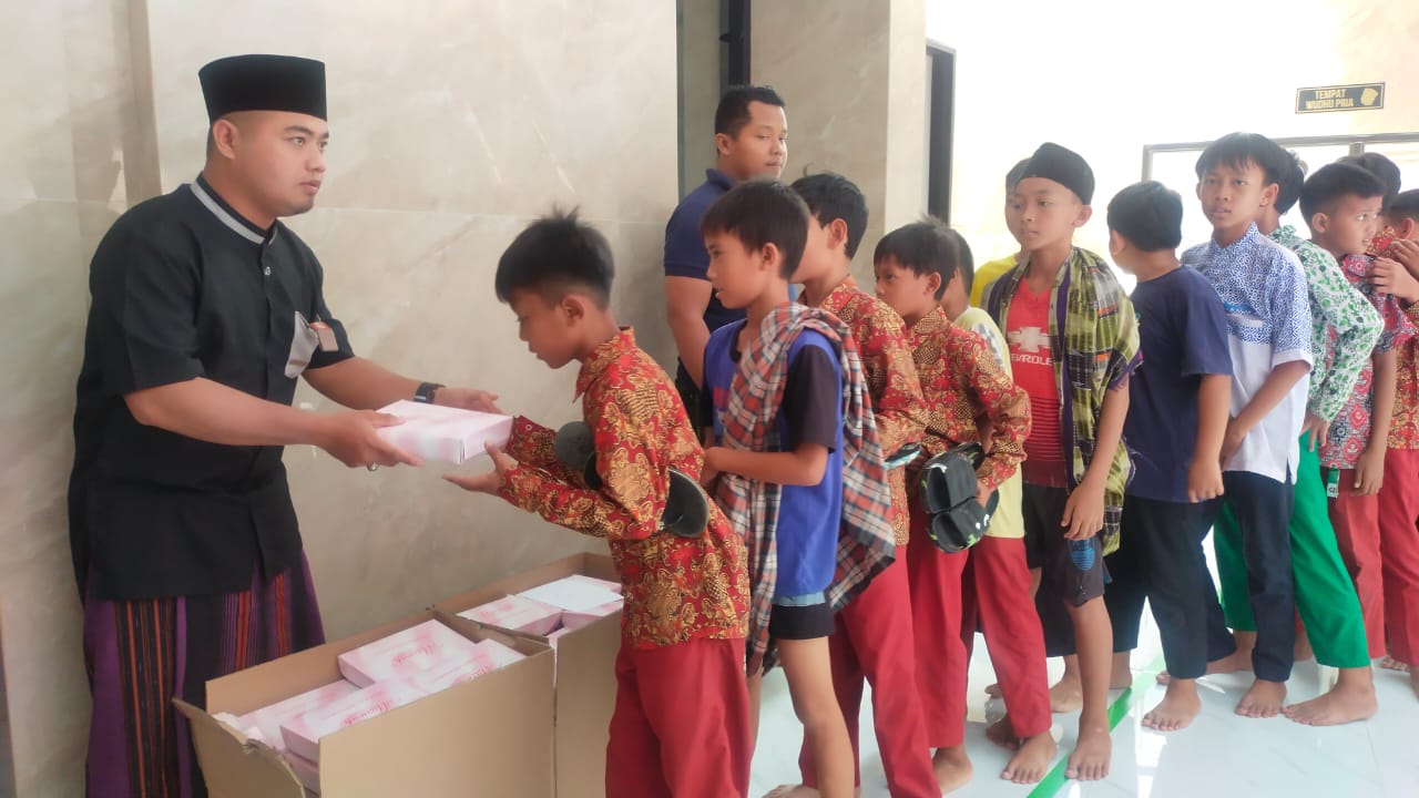 Upaya Bentuk Karakter Religius, Masjid Cahyati Sumedang Adakan Kegiatan ...