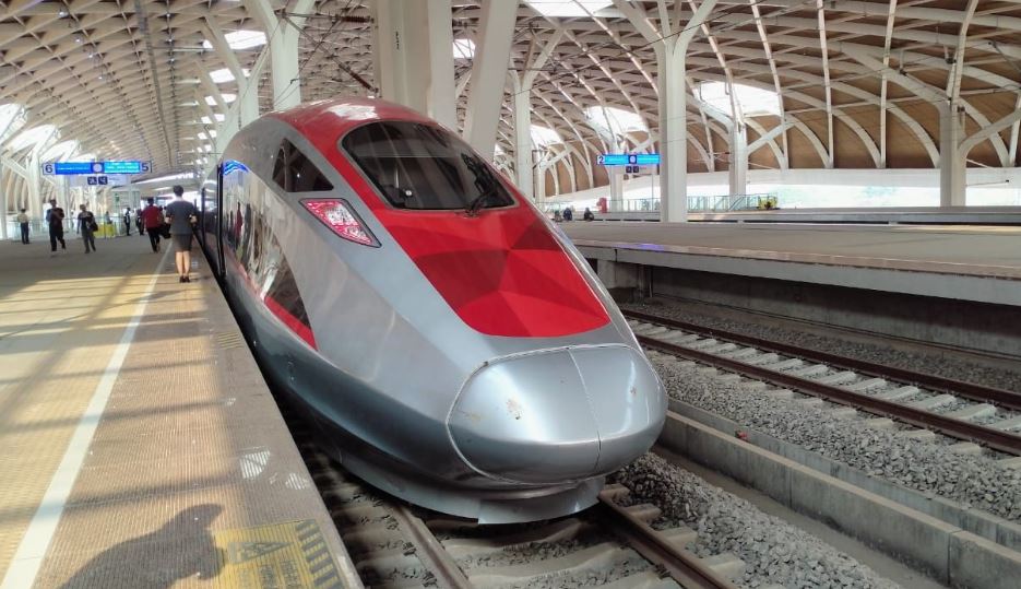 Harga Resmi Tiket Kereta Cepat Whoosh Rp300 Ribu, Bisa di Pesan Mulai ...