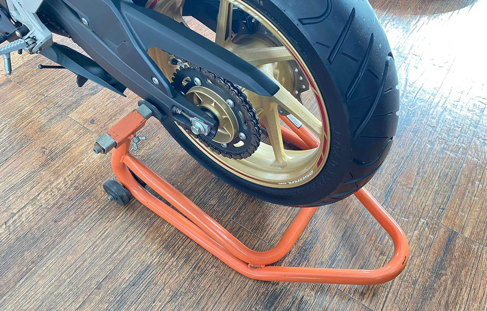 Kenali Jenis Standar Sepeda Motor – jabarekspres.com