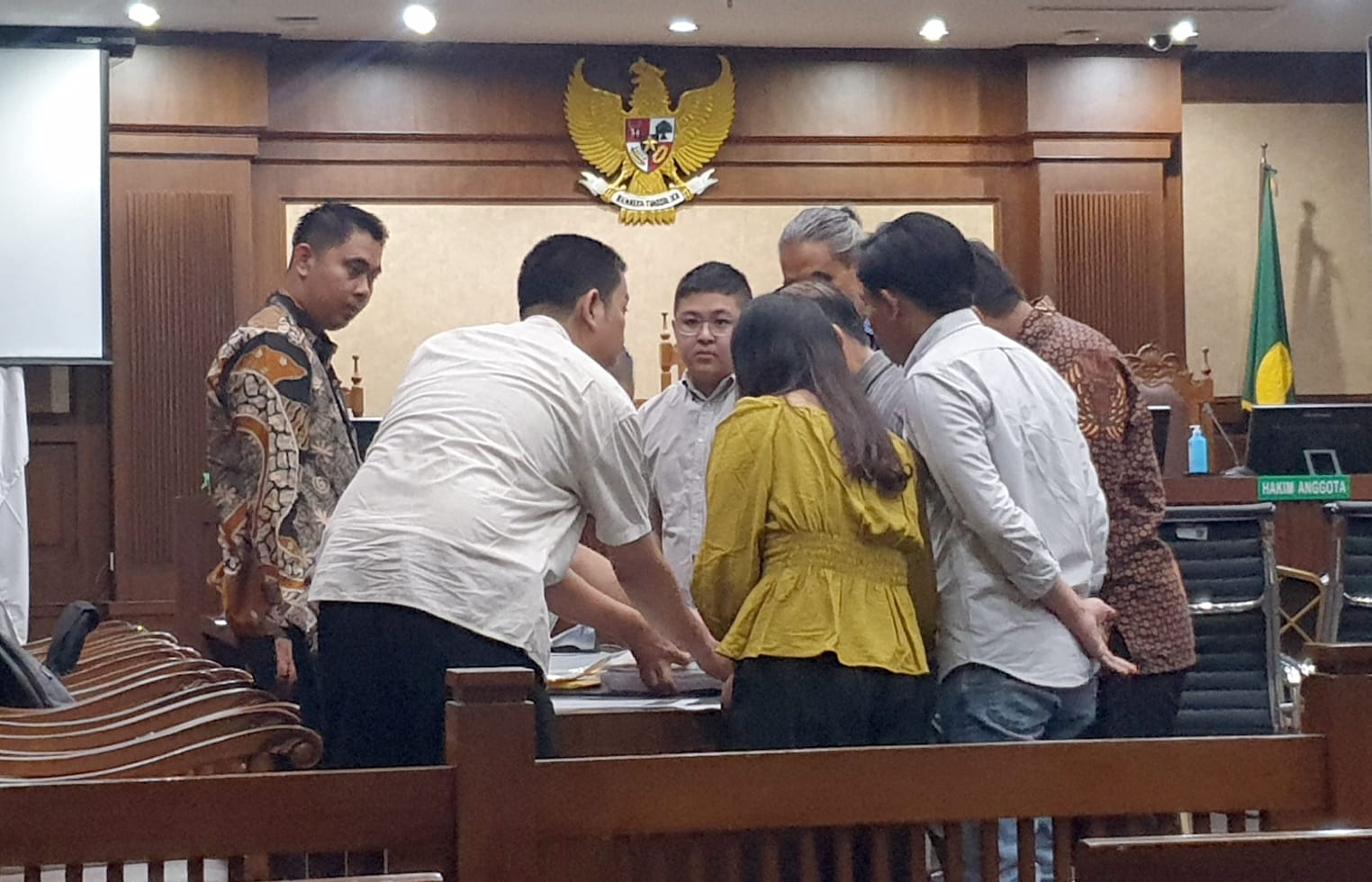 Heryanto Tanaka Tegaskan Hubungan dengan Dadan, Murni Bisnis – jabarekspres.com