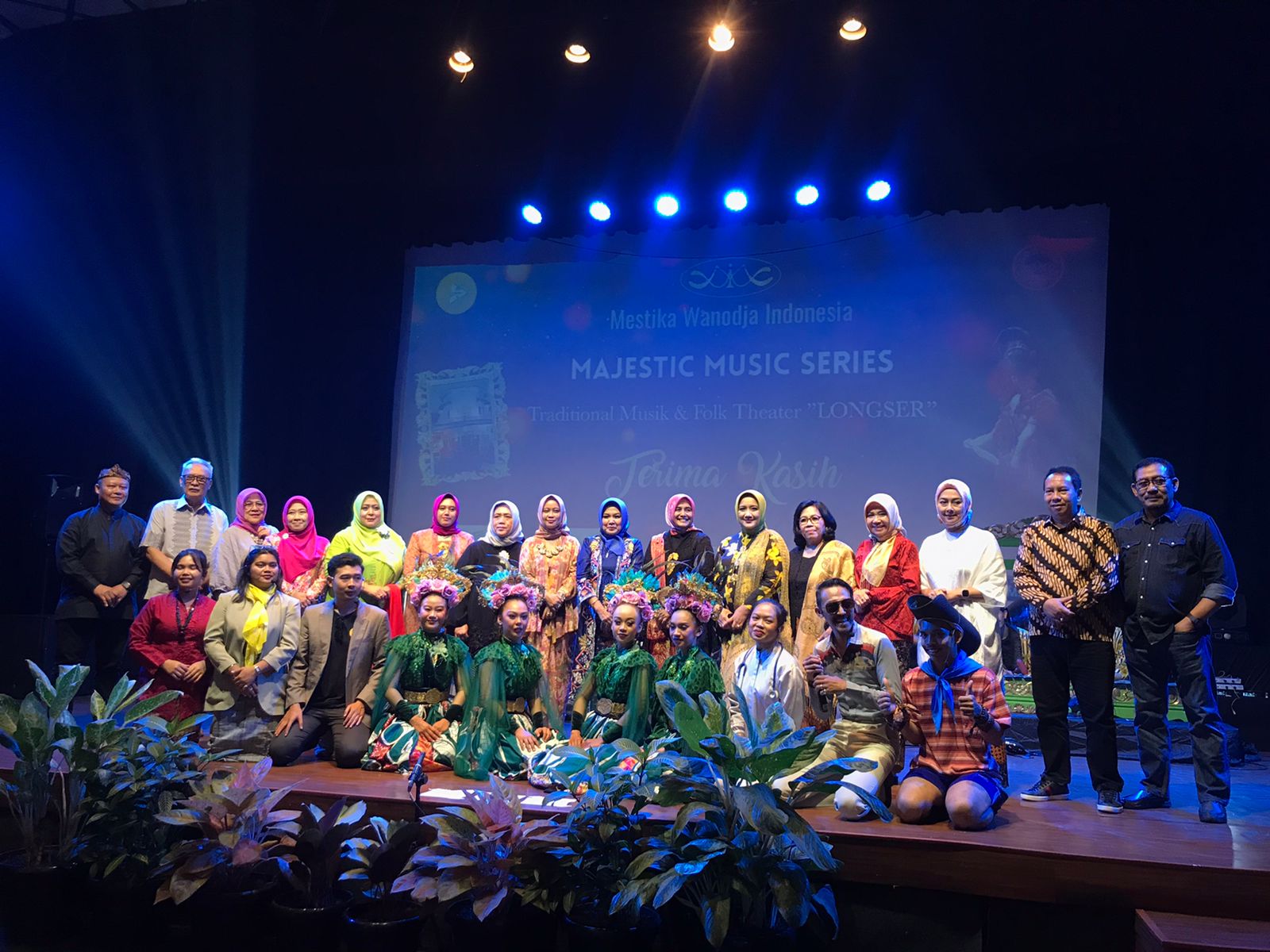 Yayasan Mestika Wanodja Indonesia Sukses Gelar Pertunjukan Longser ...