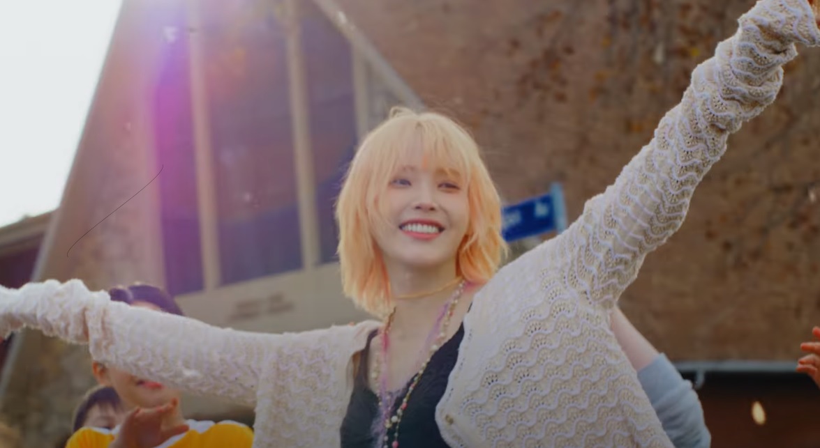 LIrik dan Makna Lagu IU – Holssi yang Penuh Keceriaan – jabarekspres.com