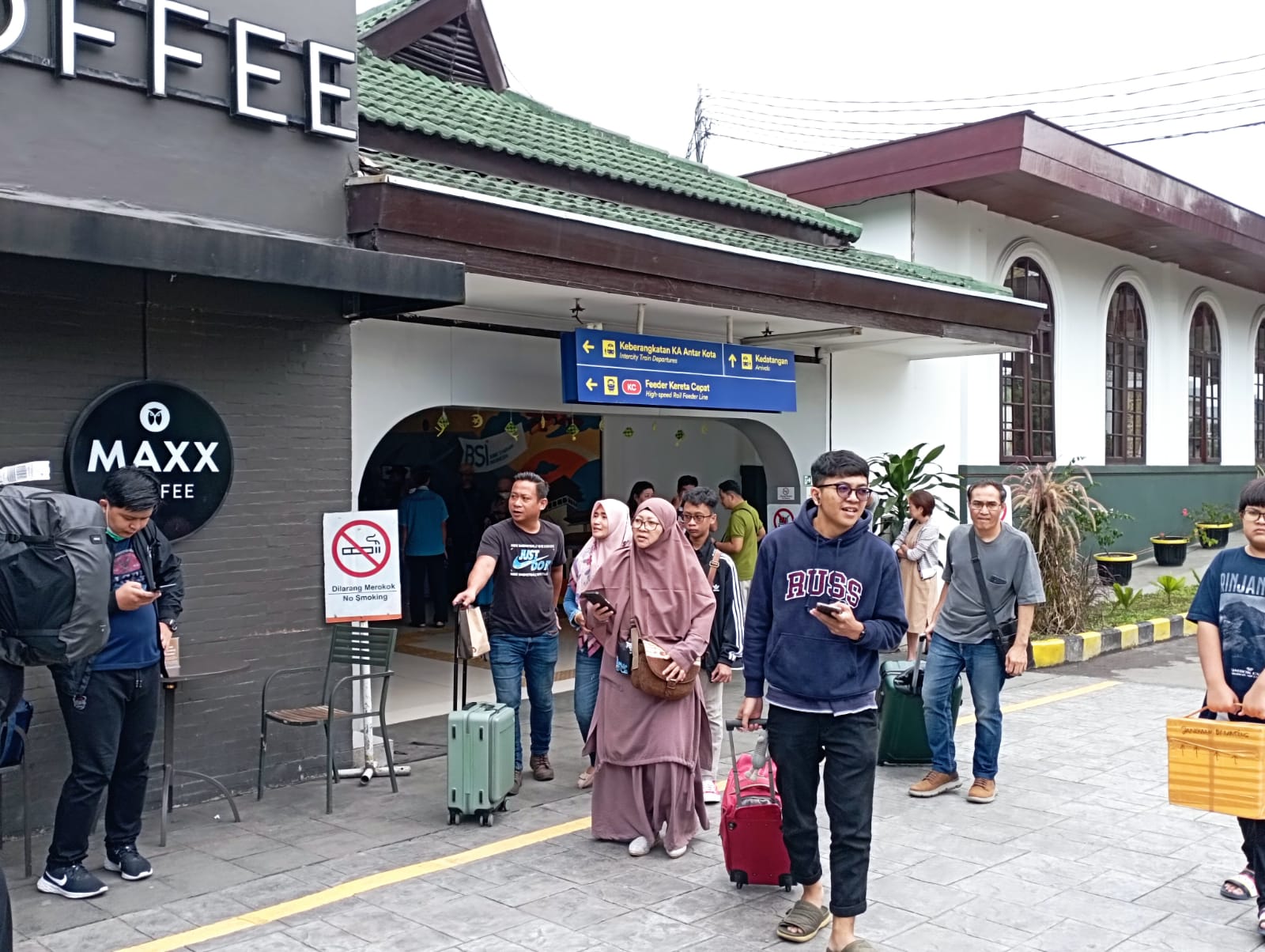 Mudik 2024: 13 Ribu Masyarakat Kembali ke Bandung Gunakan Kereta Api ...