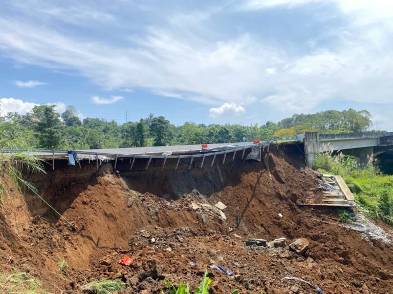 Pj Gubernur Jabar Sebut Menteri PUPR Upayakan Tol Bocimi Sudah Bisa ...