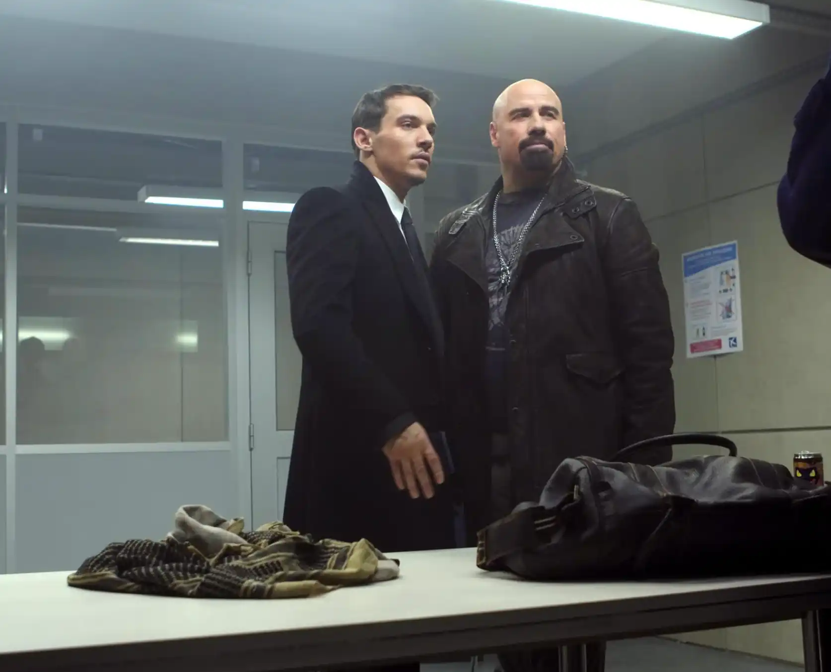 Sinopsis Film From Paris With Love, Aksi Agen CIA dan Diplomat ...