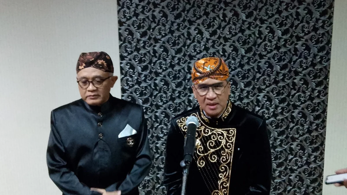 Pj Wali Kota Cimahi, Dicky Saromi, Menyikapi Video Viral yang ...