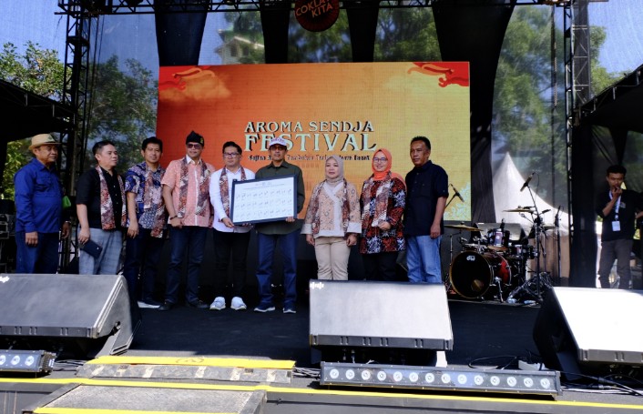 Aroma Sendja Festival Perluas Pemasaran Tembakau Jabar – jabarekspres.com