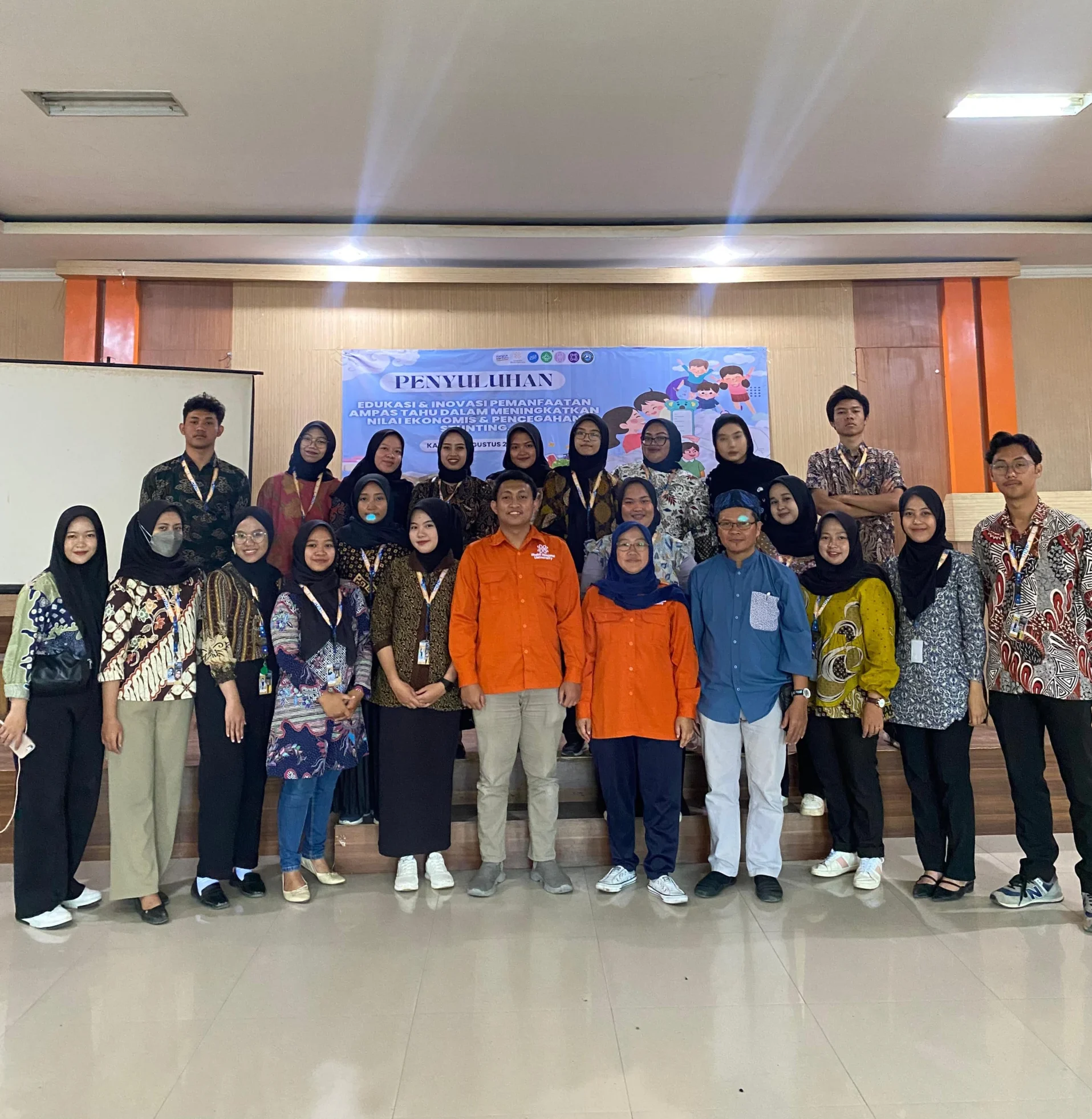 Mahasiswa KKN Universitas Bhakti Kencana Sosialisasi Pencegahan Stunting Melalui Inovasi Olahan ...