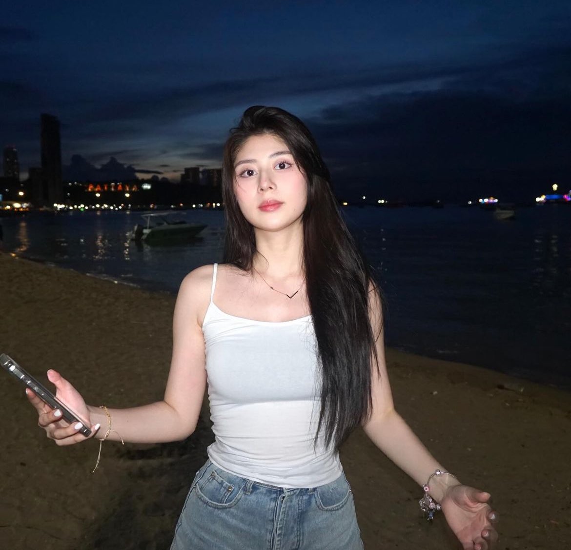 Video Viral 12 Menit 3 Detik Mirip Selebgram Lydia Onic, Fakta atau ...