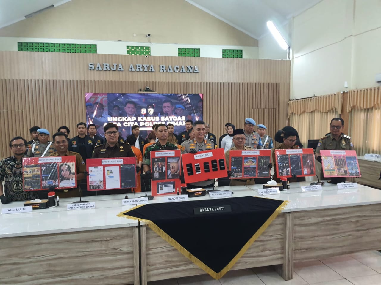 5 Selebgram Diringkus Polisi di Cimahi, Terbukti Promosikan Judol Lewat Instagram – jabarekspres.com