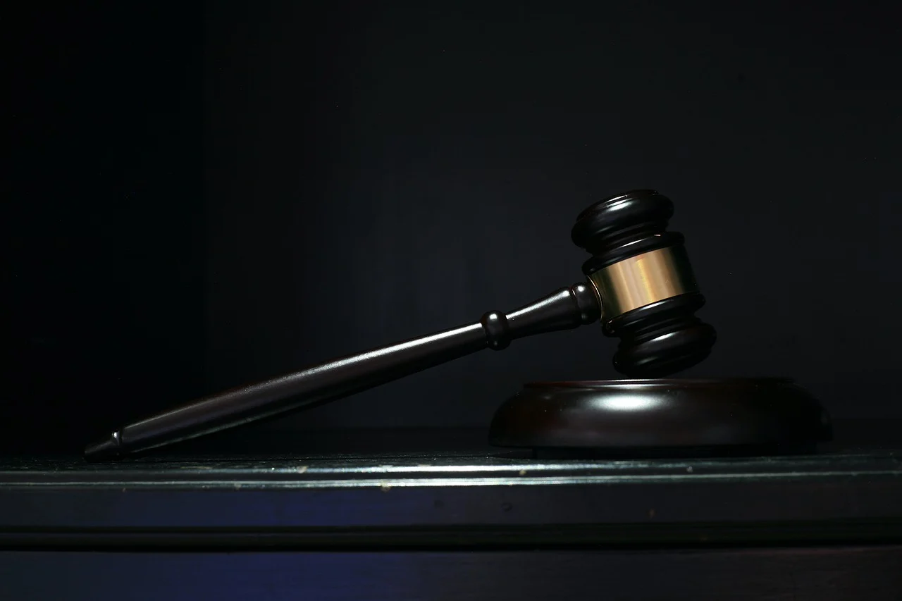 Dianggap Mengganggu, Ibunda Helena Lim Dikeluarkan Hakim dari Ruang ...