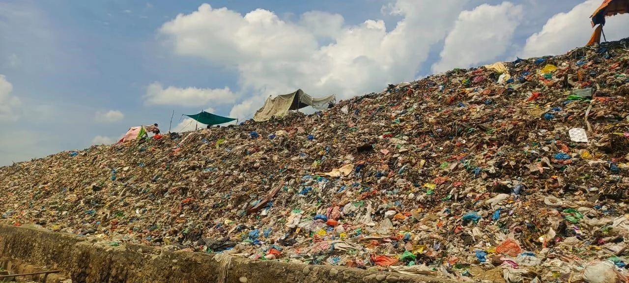 Transformasi Sampah Menjadi Solusi: Mahasiswa Politeknik Negeri Medan Luncurkan Program ...