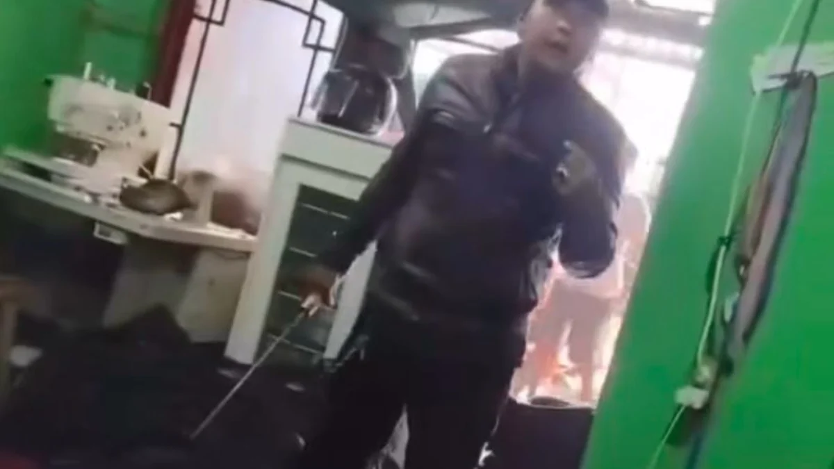 Bang Jago Minta THR Sambil Bawa Golok Kini Jadi Buronan Polisi – jabarekspres.com